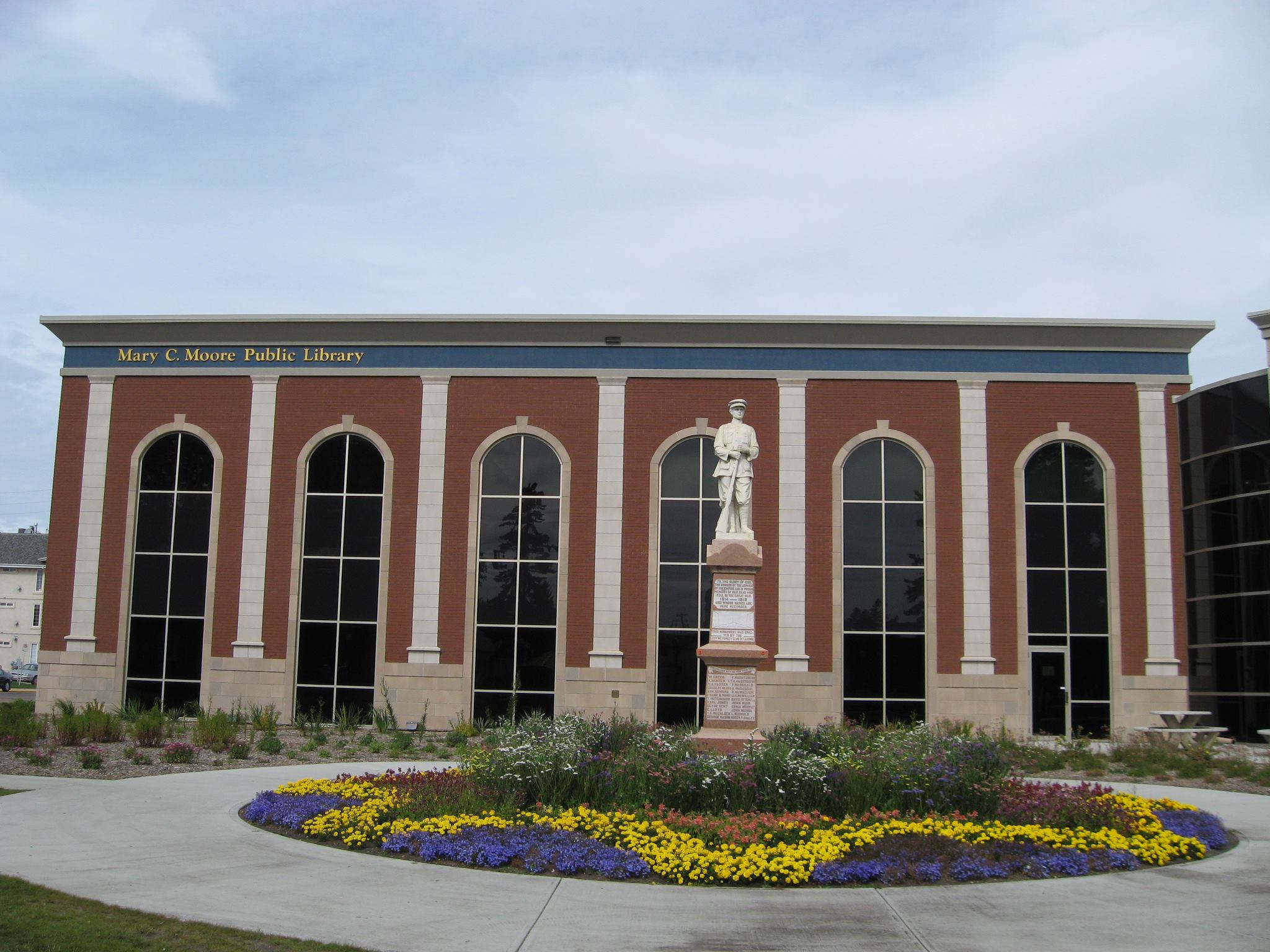 Mary C Moore Public Library - Lacombe, AB | Alberta Local